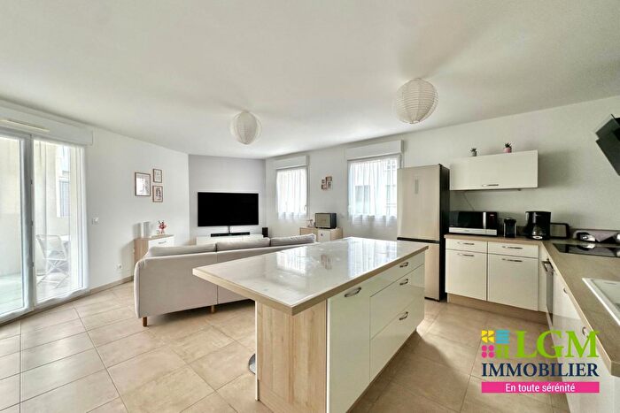 Appartement à vendre - Nîmes, Croix de Fer, Mont Duplan - 3 pièces - 2 chambres