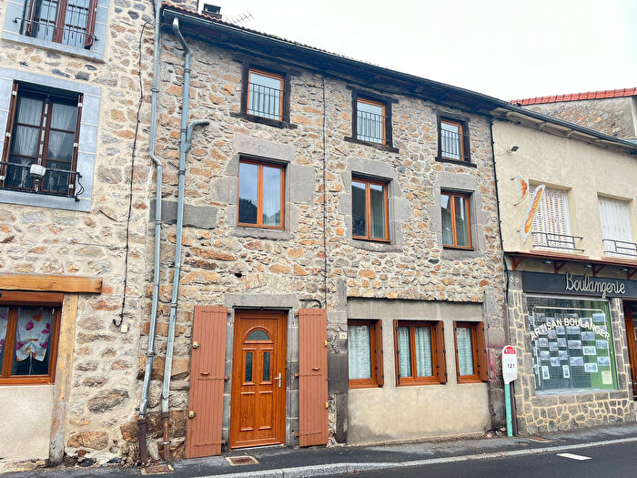 Maison 5 pièces à vendre - Ferrières-Saint-Mary