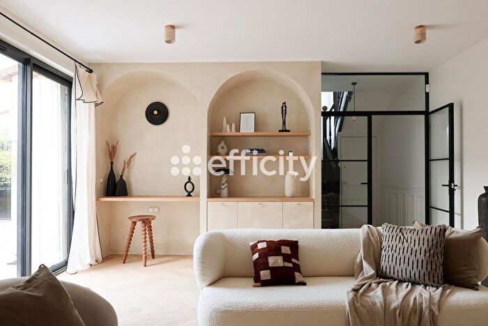 Maison à vendre - Colombes, Henri Martin Estienne dOrves - 5 pièces - 3 chambres