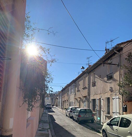 Appartement à louer - Mazargues, Marseille ème arrondissement - 1 pièce