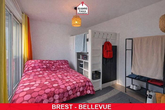 Appartement 5 pièces à Brest, Facultés, Kergoat, à vendre