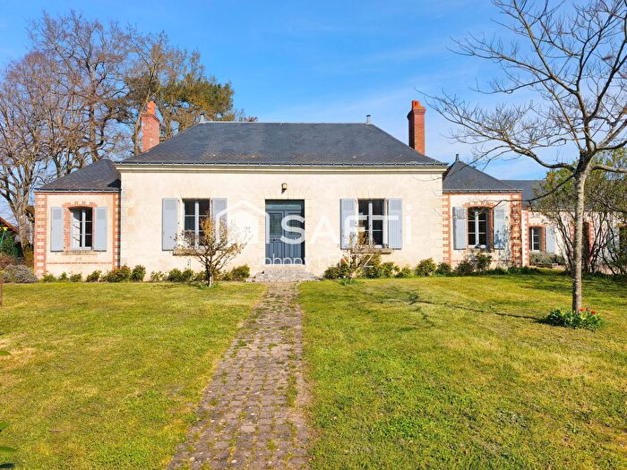 Maison à vendre - Artannes-sur-Indre - 8 pièces - 4 chambres