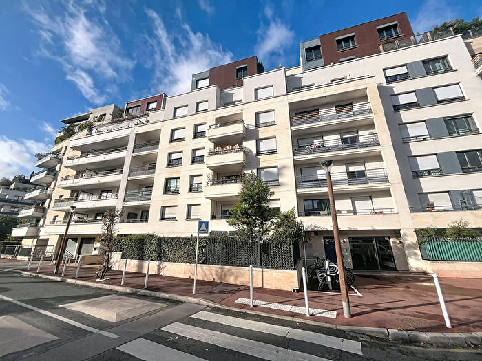 Appartement à vendre - Issy-les-Moulineaux, Les Iles, La Ferme - 3 pièces - 2 chambres