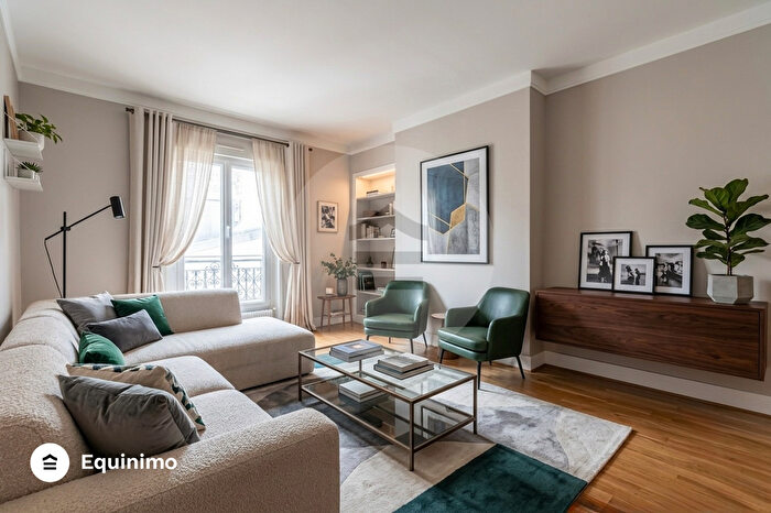 Paris 10ème, Porte Saint-Martin, Paradis - Appartement 4 pièces à vendre