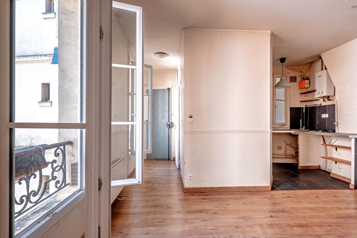 Appartement 2 pièces à vendre à Paris 18ème, Barbès, Château Rouge