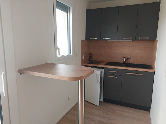 Appartement à louer - Clermont-Ferrand, Jaude, Fontgiève Saint-Alyre - 1 pièce