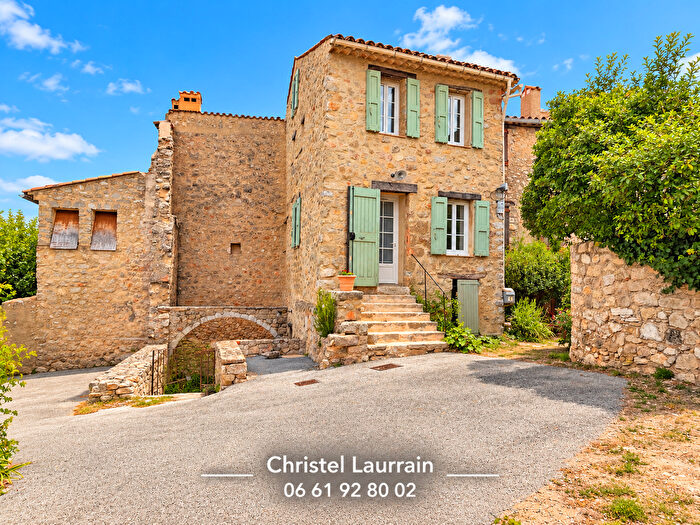 Maison 3 pièces à Fox-Amphoux, à vendre