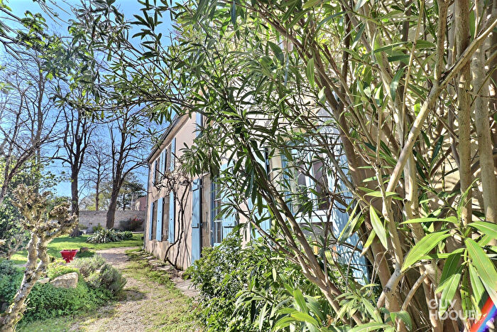 Maison 10 pièces à Vouhé, à vendre