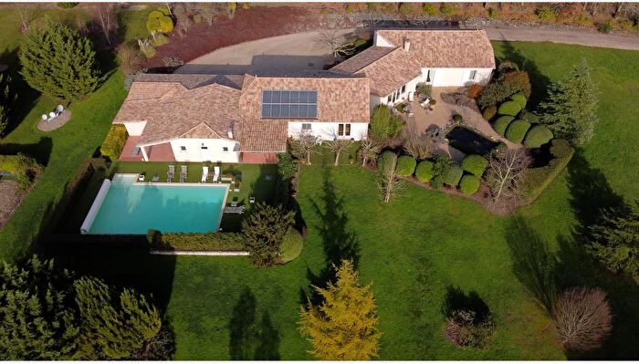 Maison à vendre - Bergerac - 8 pièces - 4 chambres