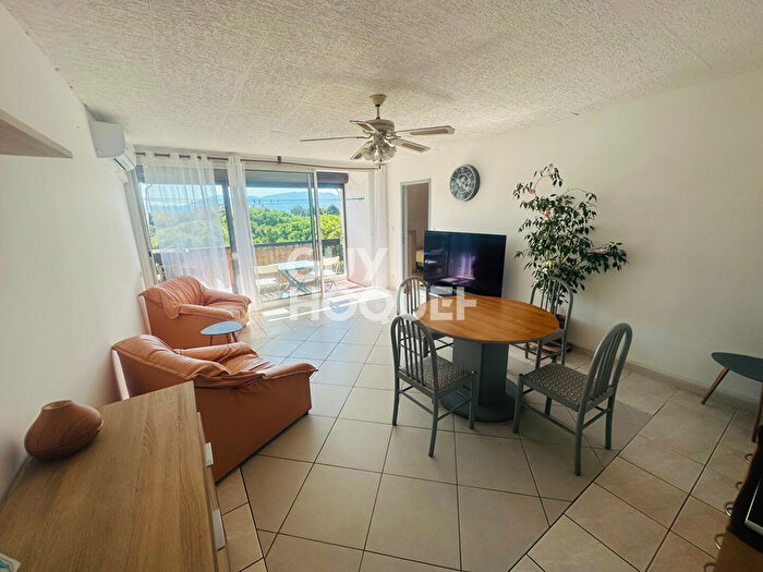 Appartement à vendre - Saint-Cyprien, Le Port - 3 pièces - 2 chambres