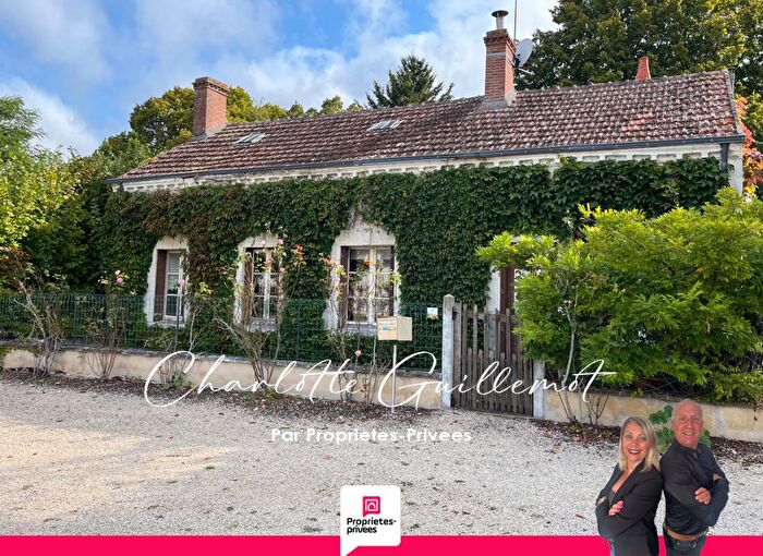 Saint-Christophe-en-Bazelle : Maison 3 pièces à vendre