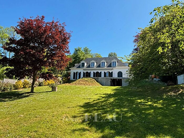 Maison 12 pièces à Bougival, à vendre