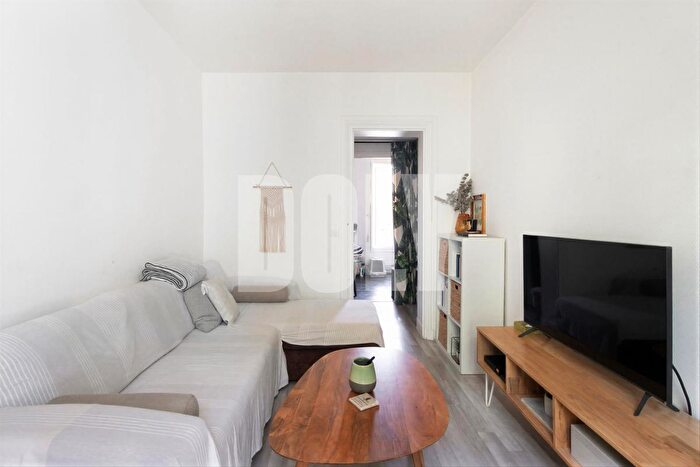 Appartement 2 pièces à vendre à Paris 16ème, Porte de Saint-Cloud, Auteuil-Sud