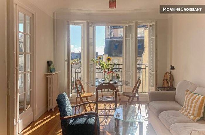 Appartement à louer - Montmartre, Paris ème arrondissement - 3 pièces - 2 chambres