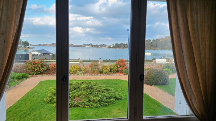 Maison à vendre - Plougasnou - 6 pièces - 4 chambres