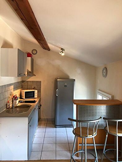 Appartement à louer - Saintes, Centre-ville - 3 pièces - 1 chambre