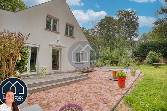 Maison à vendre - Nogent-le-Roi - 7 pièces - 6 chambres