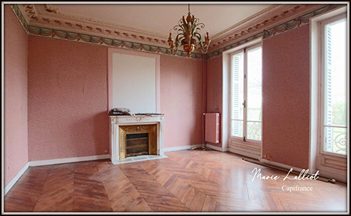 Appartement à vendre - Pithiviers - 5 pièces - 3 chambres