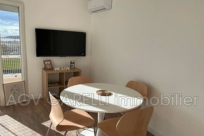 Appartement à louer - Toulon - 5 pièces - 4 chambres