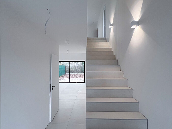 Maison à vendre - Trélazé - 5 pièces - 4 chambres