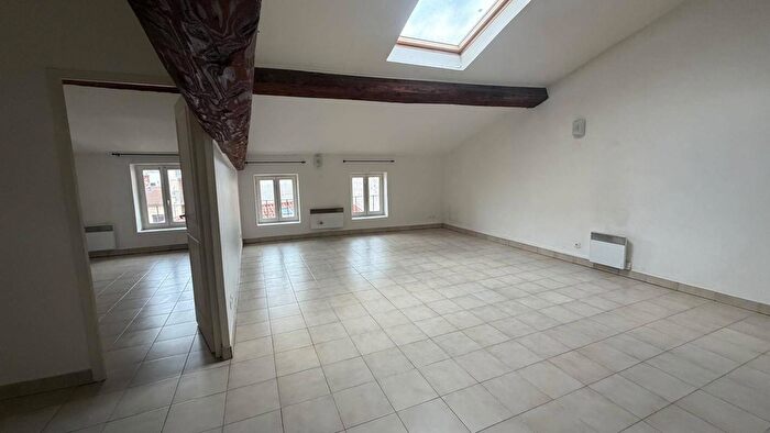 Appartement à louer - Saint Louis, Lyon ème arrondissement - 3 pièces - 2 chambres