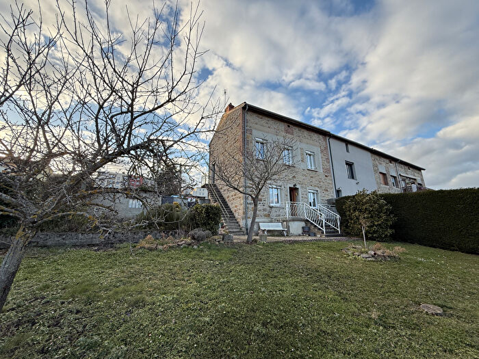 Saint-Genest-Lerpt - Maison 5 pièces à vendre