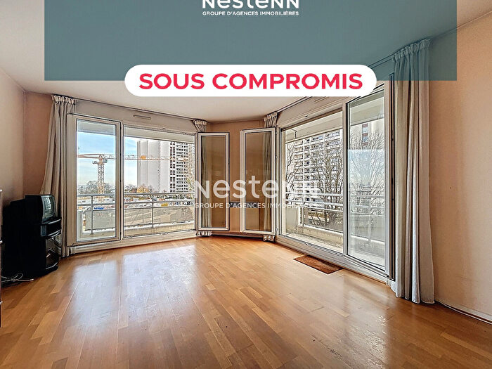 Appartement à vendre - Issy-les-Moulineaux, Les Epinettes, Le Fort, Les Hauts dIssy - 3 pièces - 2 chambres