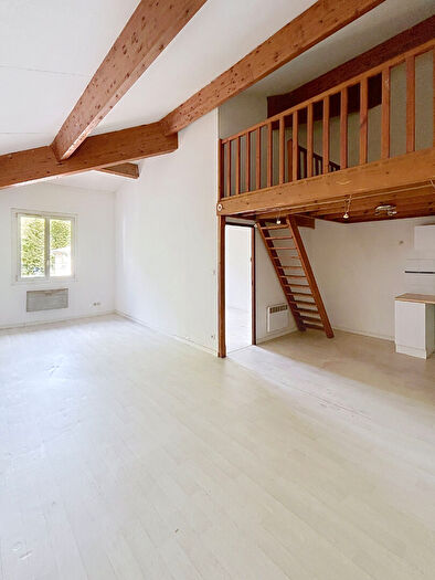 Appartement à louer - Saint-Chamas - 2 pièces - 1 chambre