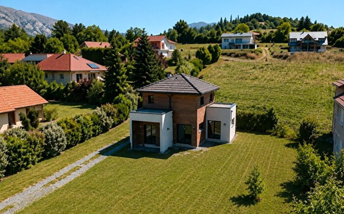 Maison 5 pièces à vendre - La Roche-des-Arnauds
