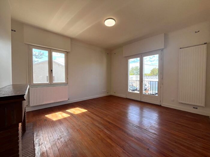 Appartement 4 pièces à Mont-de-Marsan, Bourg-Neuf, à louer