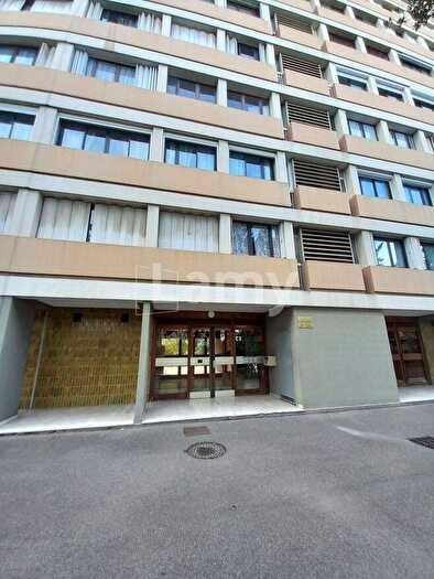 Saint Tronc, Marseille 10ème arrondissement : Appartement 4 pièces à louer