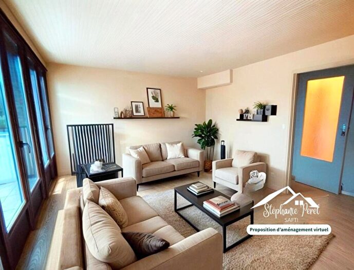 Maison à vendre - Ussel - 5 pièces - 4 chambres