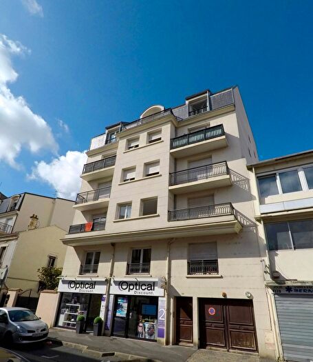 Appartement à louer - Juillet Zola, Alfortville - 1 pièce