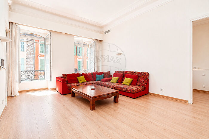 Appartement 5 pièces à Nice, Carré d'or, à vendre