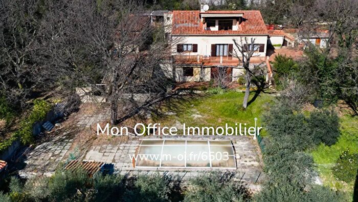 Maison à vendre - Éguilles - 7 pièces - 5 chambres