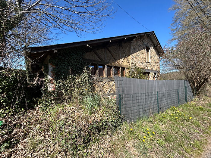 Maison à vendre - Naves - 2 pièces - 1 chambre