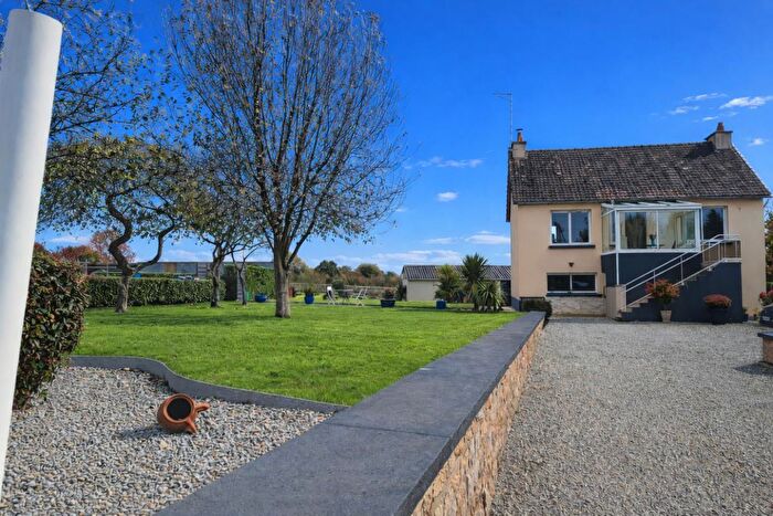 Maison à vendre - Merdrignac - 5 pièces - 2 chambres