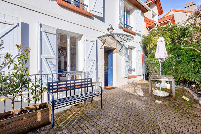 Maison 8 pièces à Sèvres, Beau-Site, Binelles, Renan, Chataîgneraie, à vendre