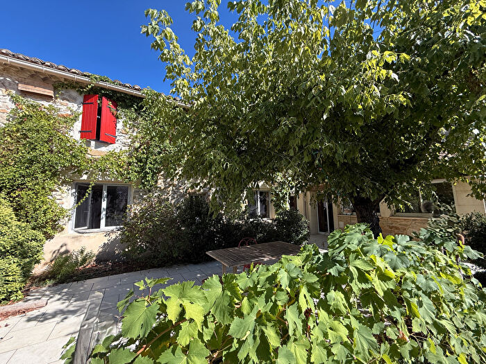 Maison à vendre - Uchaux - 6 pièces - 3 chambres