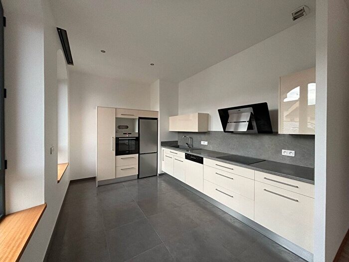 Appartement à louer - Briand Leclerc, Sens - 3 pièces - 2 chambres