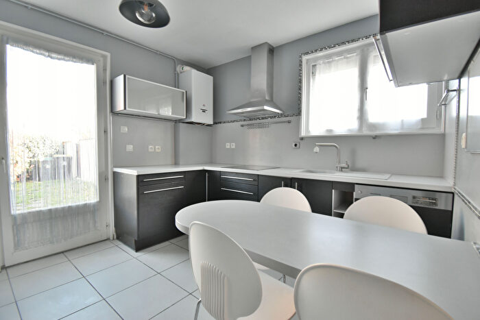 Maison 4 pièces à Mozac, à vendre