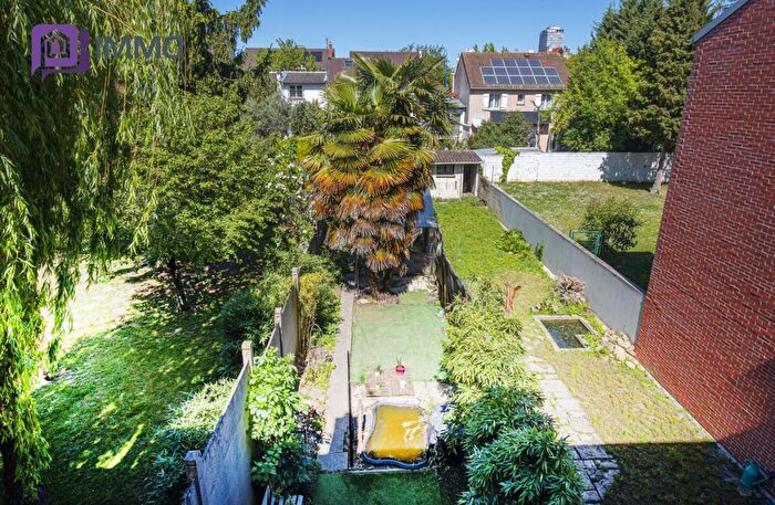 Choisy-le-Roi, Centre-ville, Parc Prairie, Hautes Bornes : Maison 5 pièces à vendre