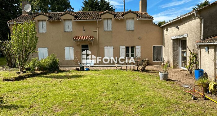 Maison à vendre - Béruges - 6 pièces - 3 chambres