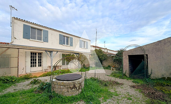 Maison à vendre - Hiers-Brouage - 8 pièces - 5 chambres