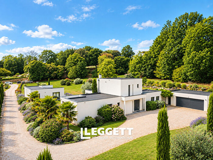 Maison 5 pièces à vendre à Sainte-Nathalène