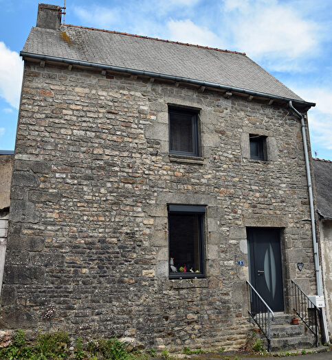 Maison à vendre - Merdrignac - 2 pièces - 1 chambre