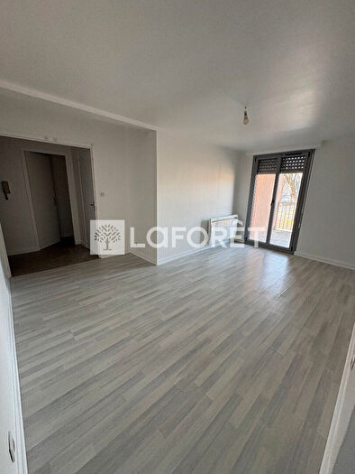 Appartement à louer - Riom-ès-Montagnes - 2 pièces - 1 chambre