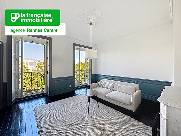 Quartiers Centre, Colombier : Appartement 3 pièces à louer