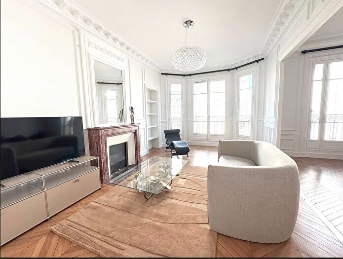 Appartement à louer - Bassin de la Villette, Paris ème arrondissement - 3 pièces - 2 chambres