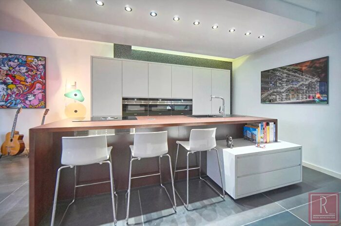 Appartement à vendre - Antibes, Coeur de ville - 6 pièces - 5 chambres